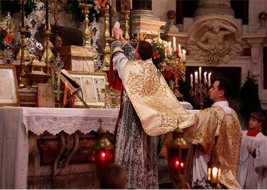 Missa Tridentina - Sociedade da Santíssima Virgem Maria - SSVM